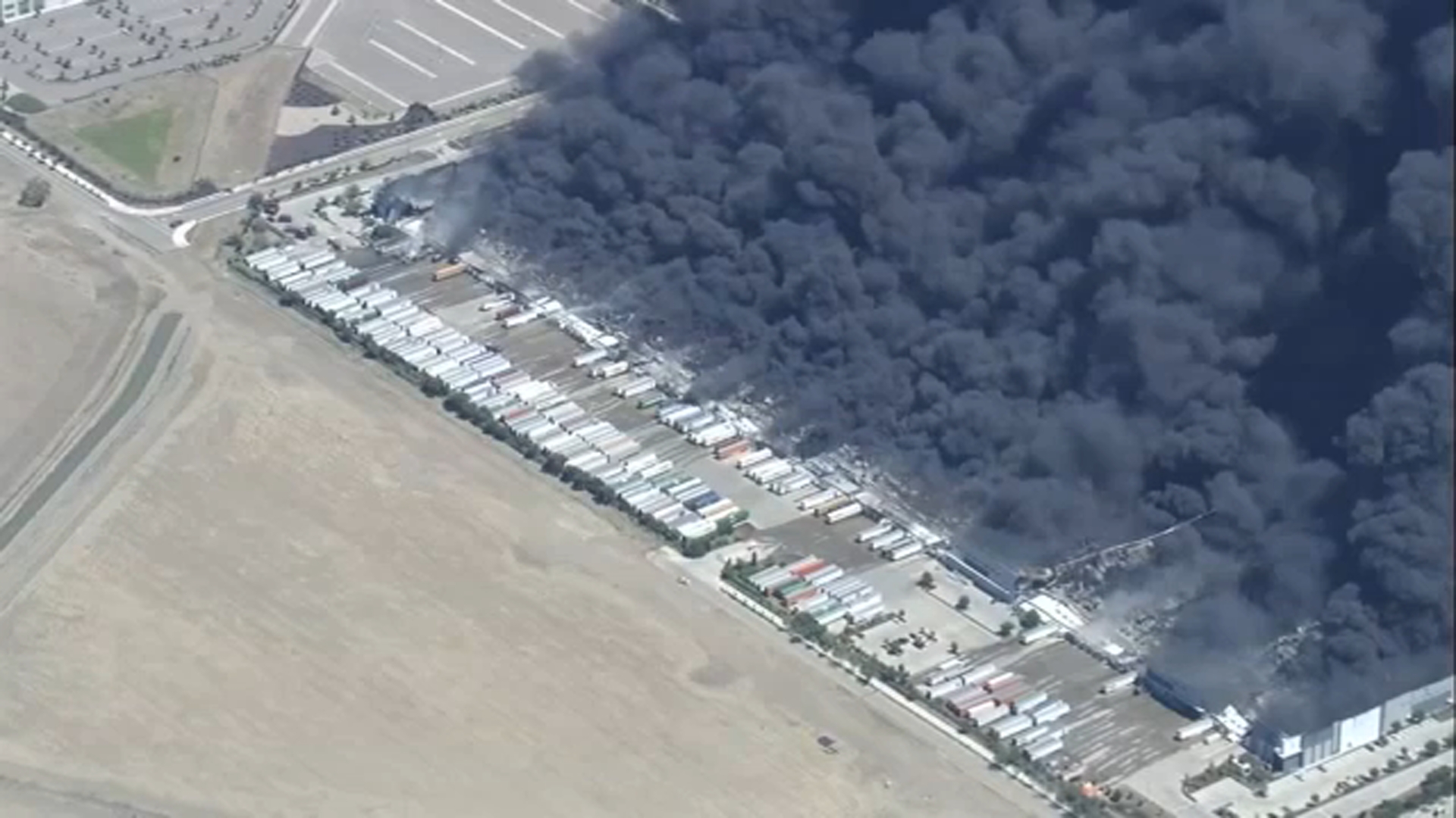 Tracy warehouse fire could impact Valley air quality already affected ...