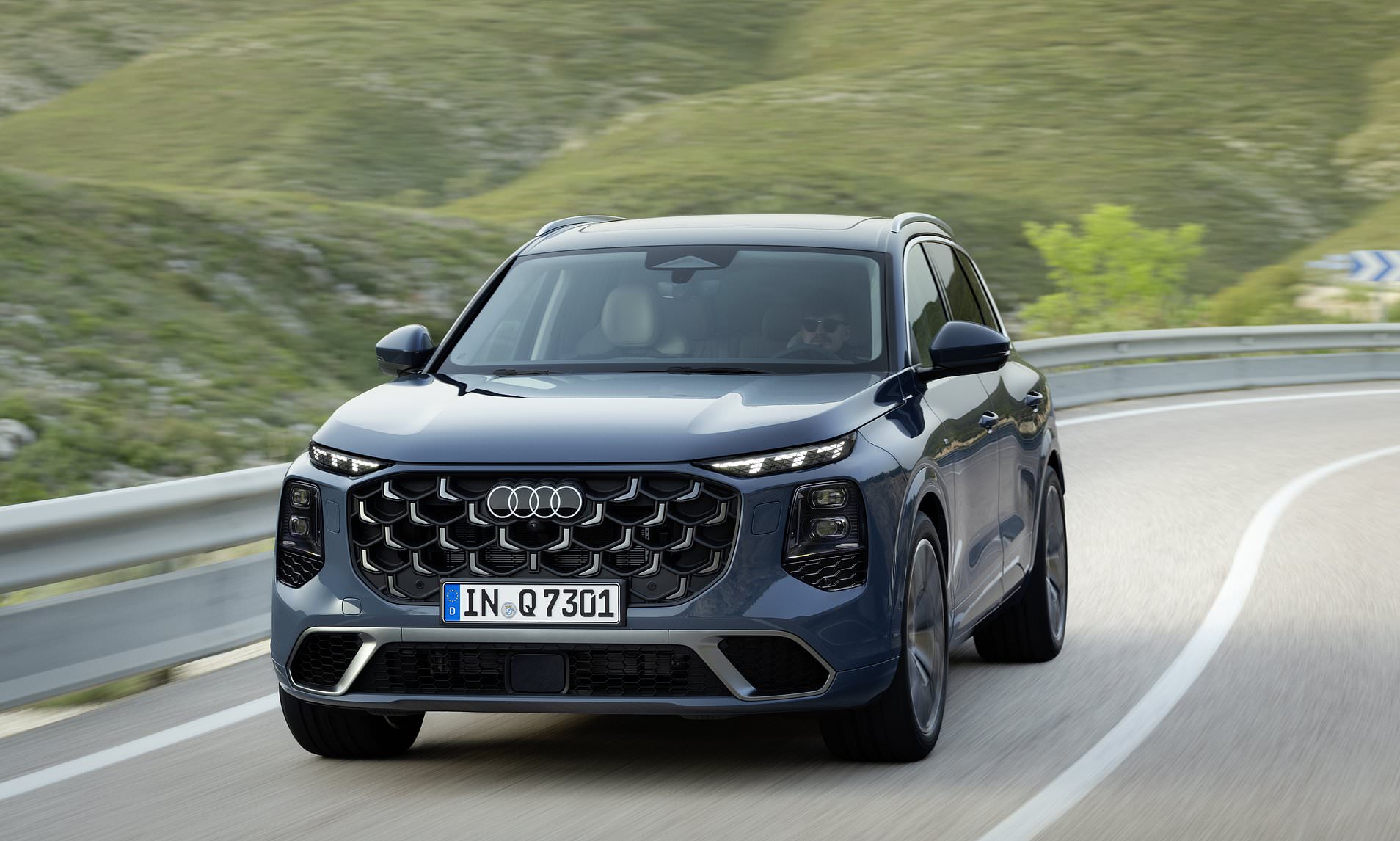 A new diesel Audi Q7 is here and it can run on vegetable oil: Is it ...