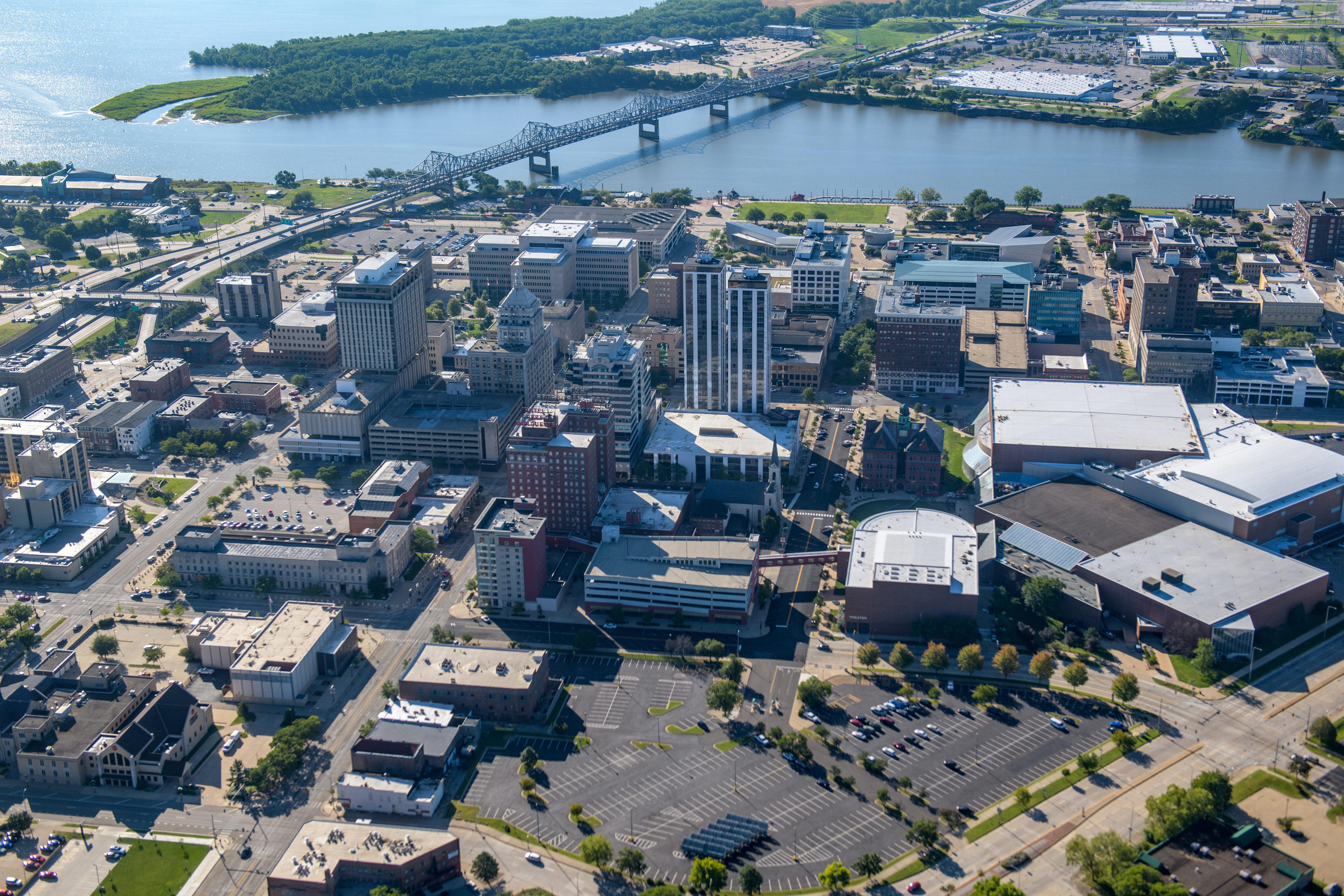 'Making downtown feel alive': Weeknight market coming to downtown Peoria