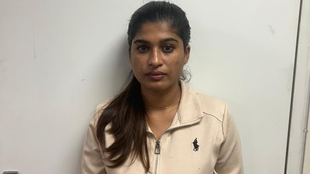 Model arrested for smuggling weed worth Rs 11.82 crore from Bangkok to ...
