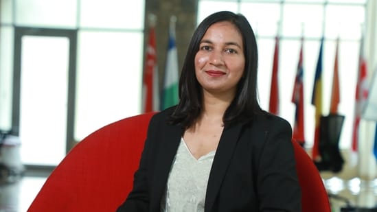 She spent ₹40 lakh on ISB MBA — but now doesn’t worry about climbing ...