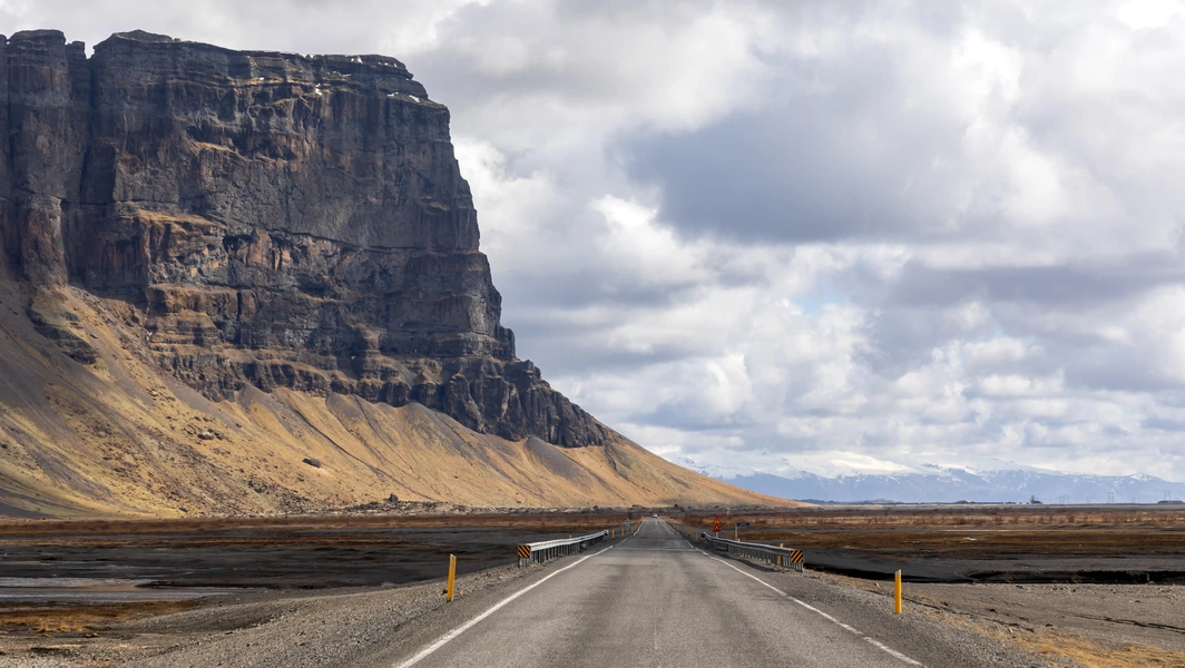 Travel tips for exploring Iceland's highlights