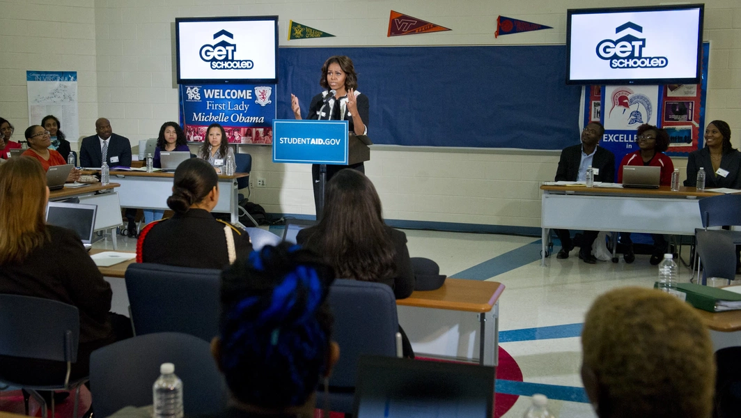 Experts outline key steps for a smooth college transition