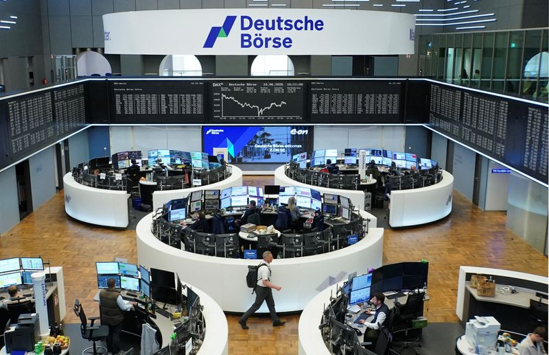 European shares rally as Middle East peace hopes drag oil prices lower