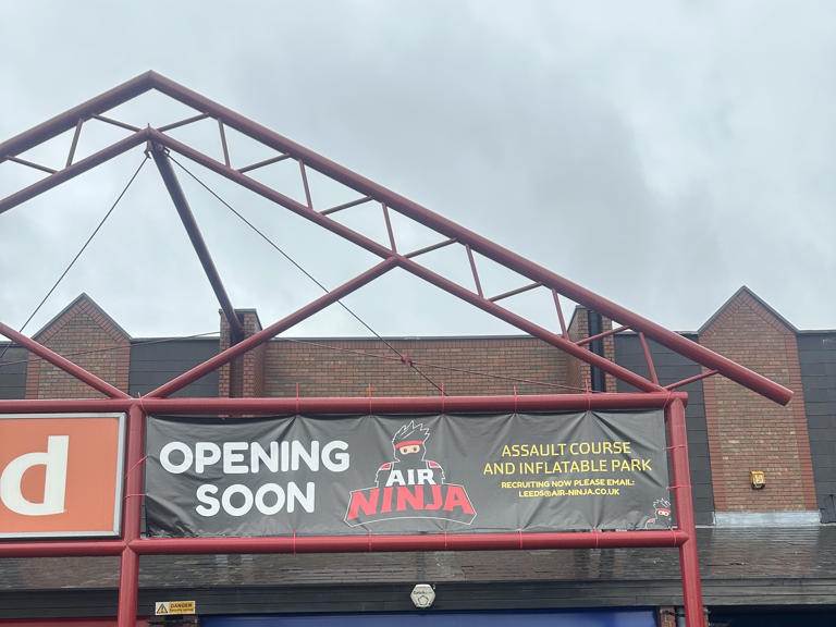 Check out this giant inflatable assault course coming to Leeds – food ...