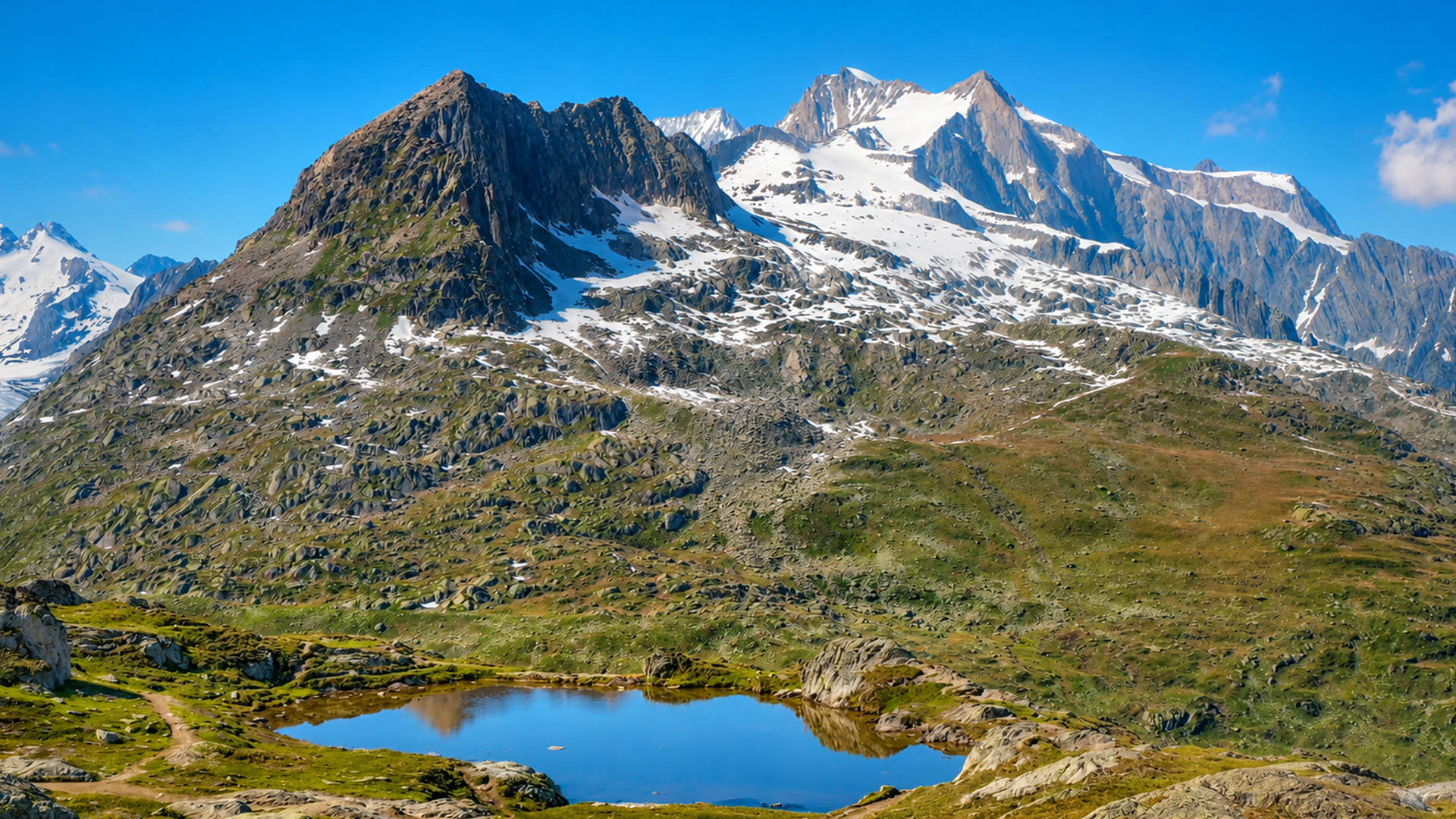 Horské jezero, kam se dostane jen málokdo