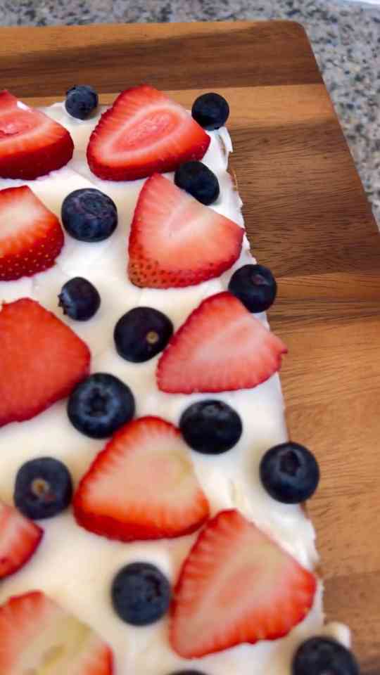 Bright and fresh fruit pizza dessert everyone will love