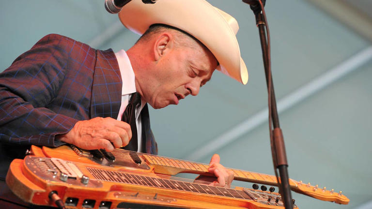 Country legend Junior Brown invents unique guit-steel instrument for ...