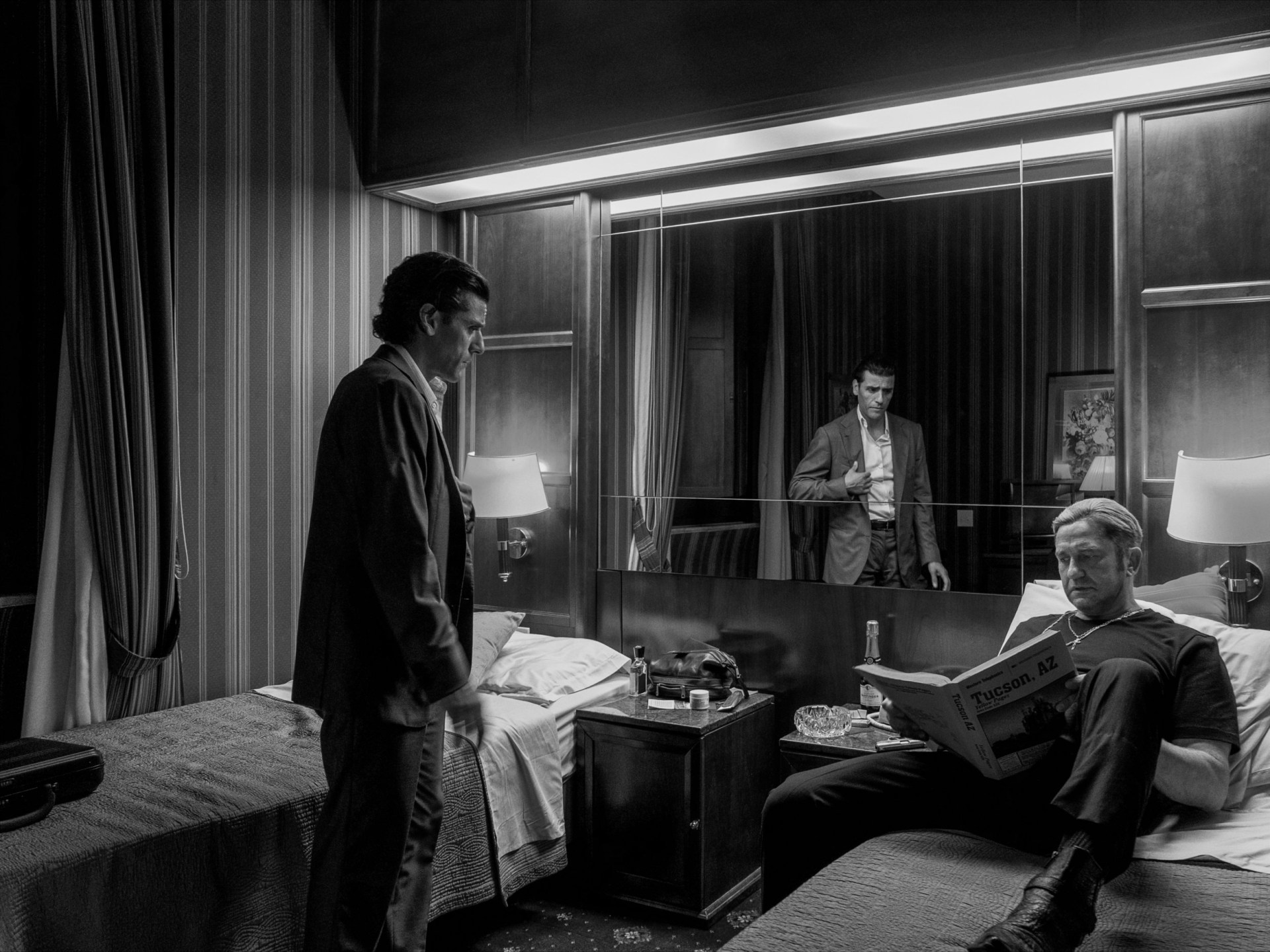 Netflix quietly releases 'ludicrous' film In the Hand of Dante with ...