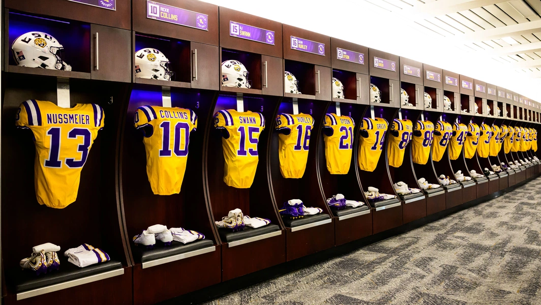 5 iconic LSU football uniform combinations