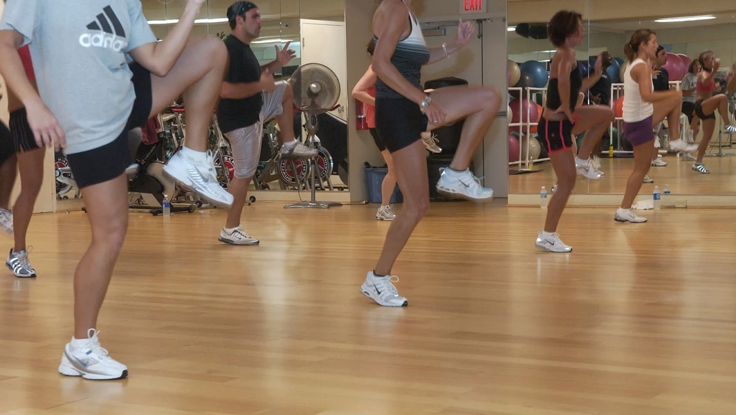 Hip strength and mobility exercises for home