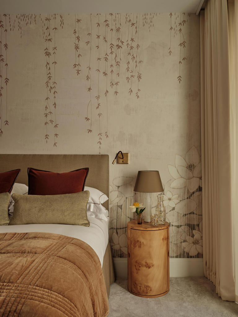 7 designer bed recipes that turn humdrum bedding into high-end looks