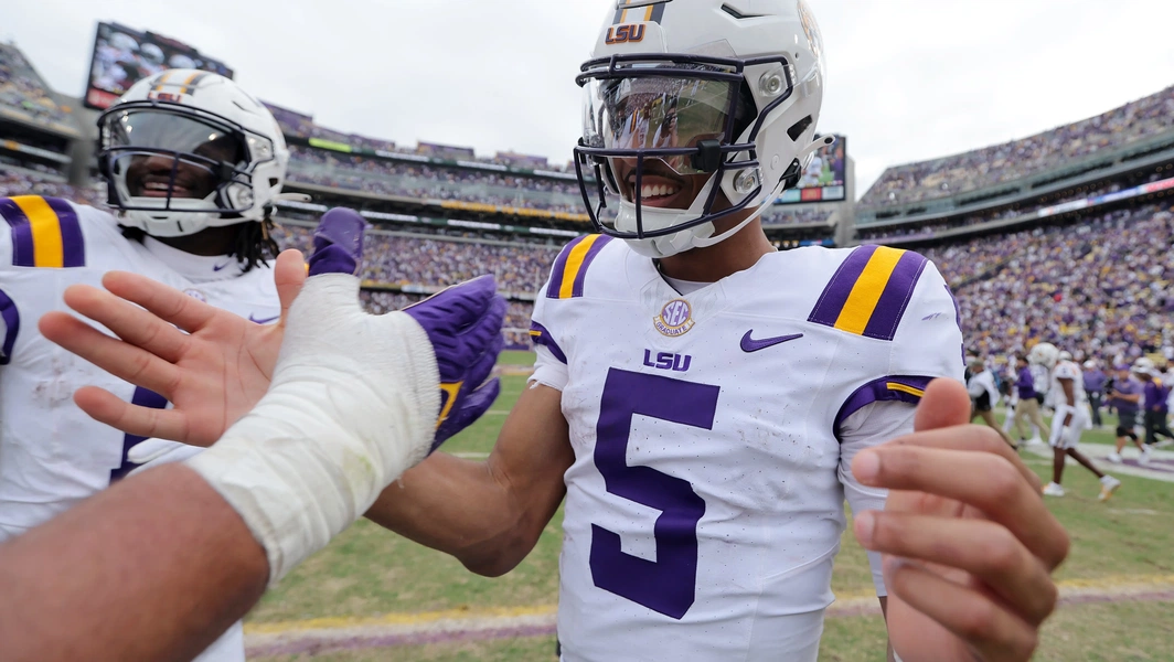 5 iconic LSU football uniform combinations