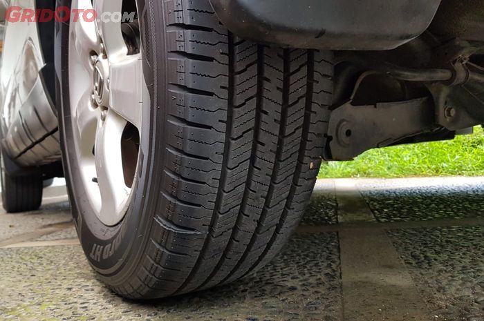 Segini tekanan angin ban mobil yang pas. Ngompa jangan asal keras