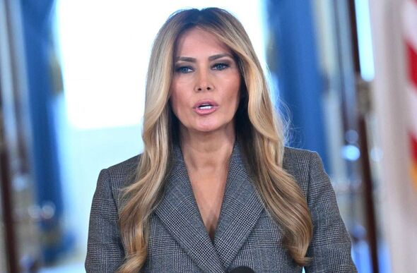 Awkward moment Melania Trump demands 'you can applaud now' as she ...