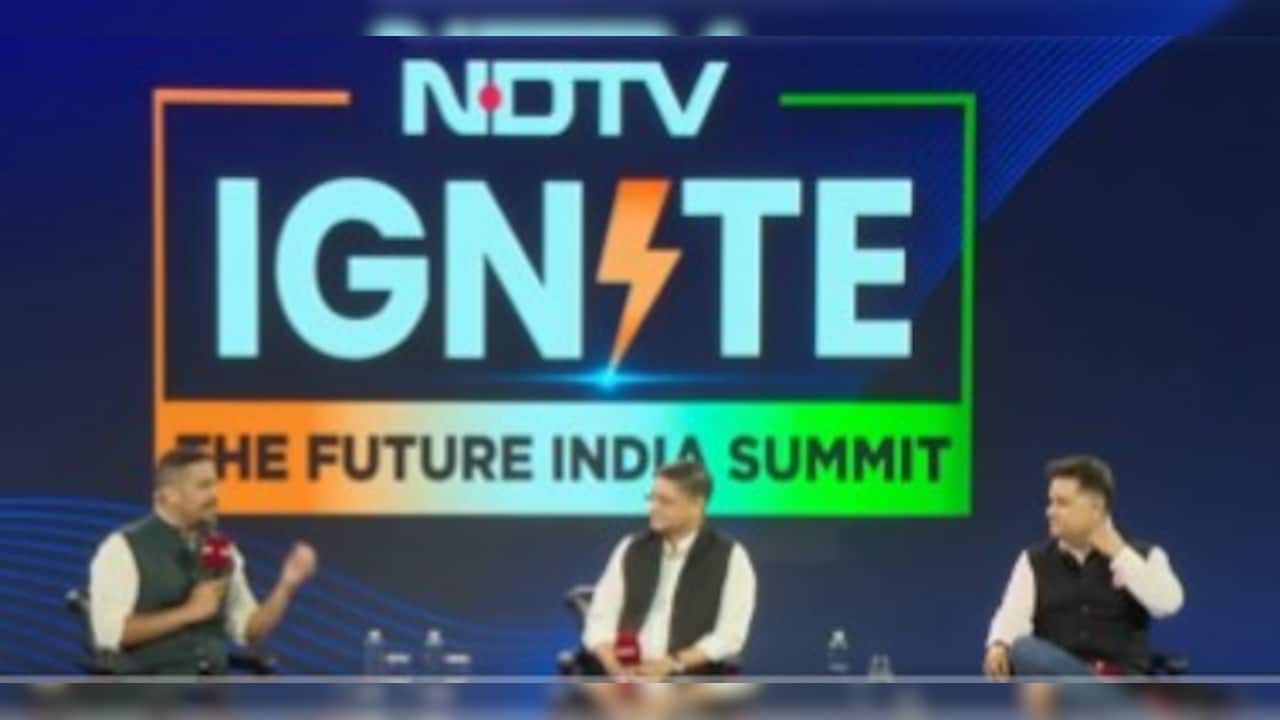 Seeing a cultural awakening: Sanjeev Sanyal & Amish Tripathi at NDTV Ignite