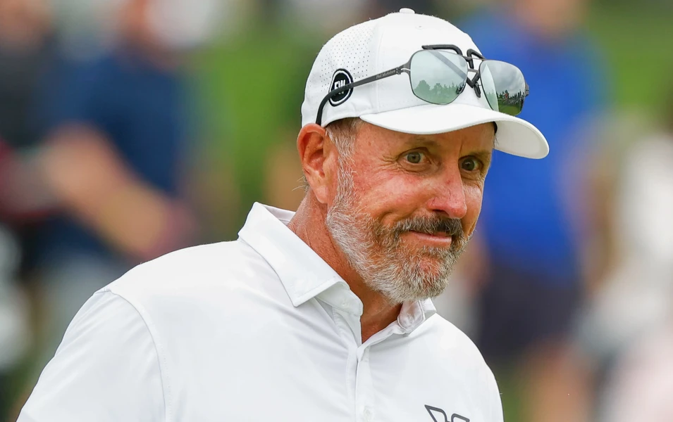 Phil Mickelson expelled from golf club after misconduct claim
