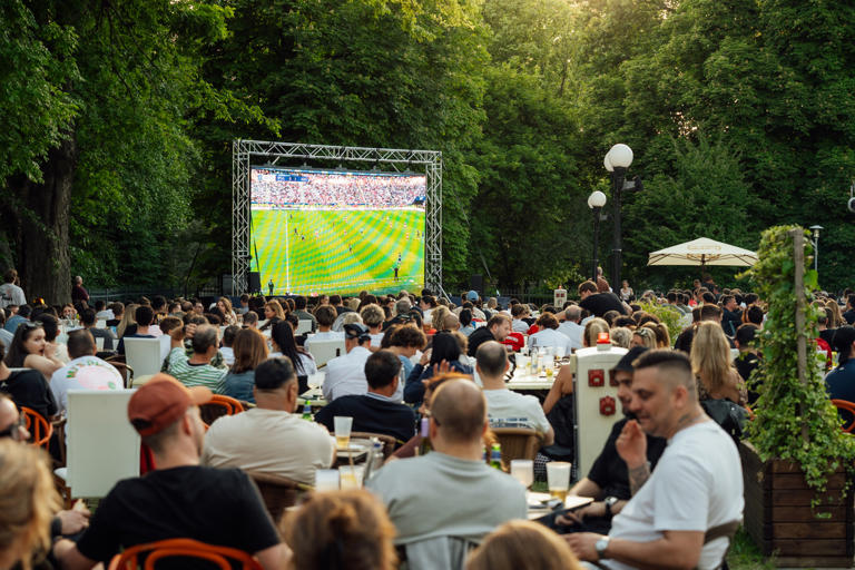 11+1 hely Budapesten, ahol közösen nézhetjük a 2026-os futball ...
