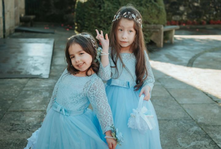 10 outfit colors and the personality traits they reflect