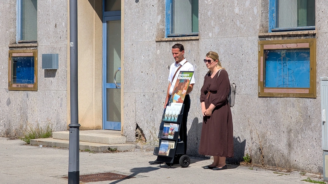 Beliefs and practices of Jehovah's Witnesses