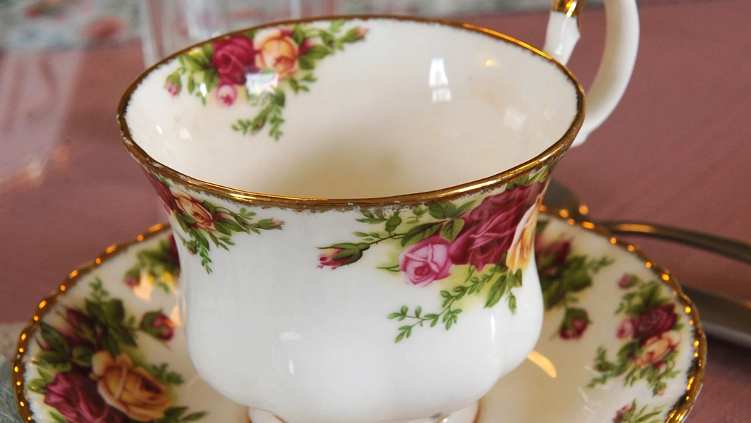 4 collectible china patterns from the 1960s
