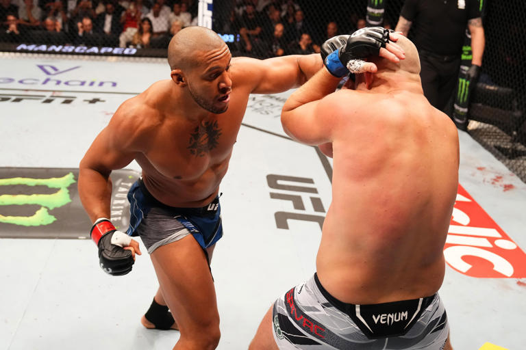 Alex Pereira vs. Ciryl Gane: Odds, full fight preview and prediction ...