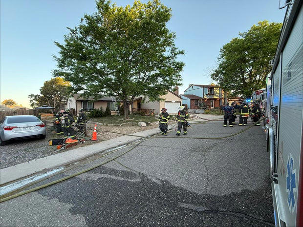 10 people in Aurora displaced after fire damages home