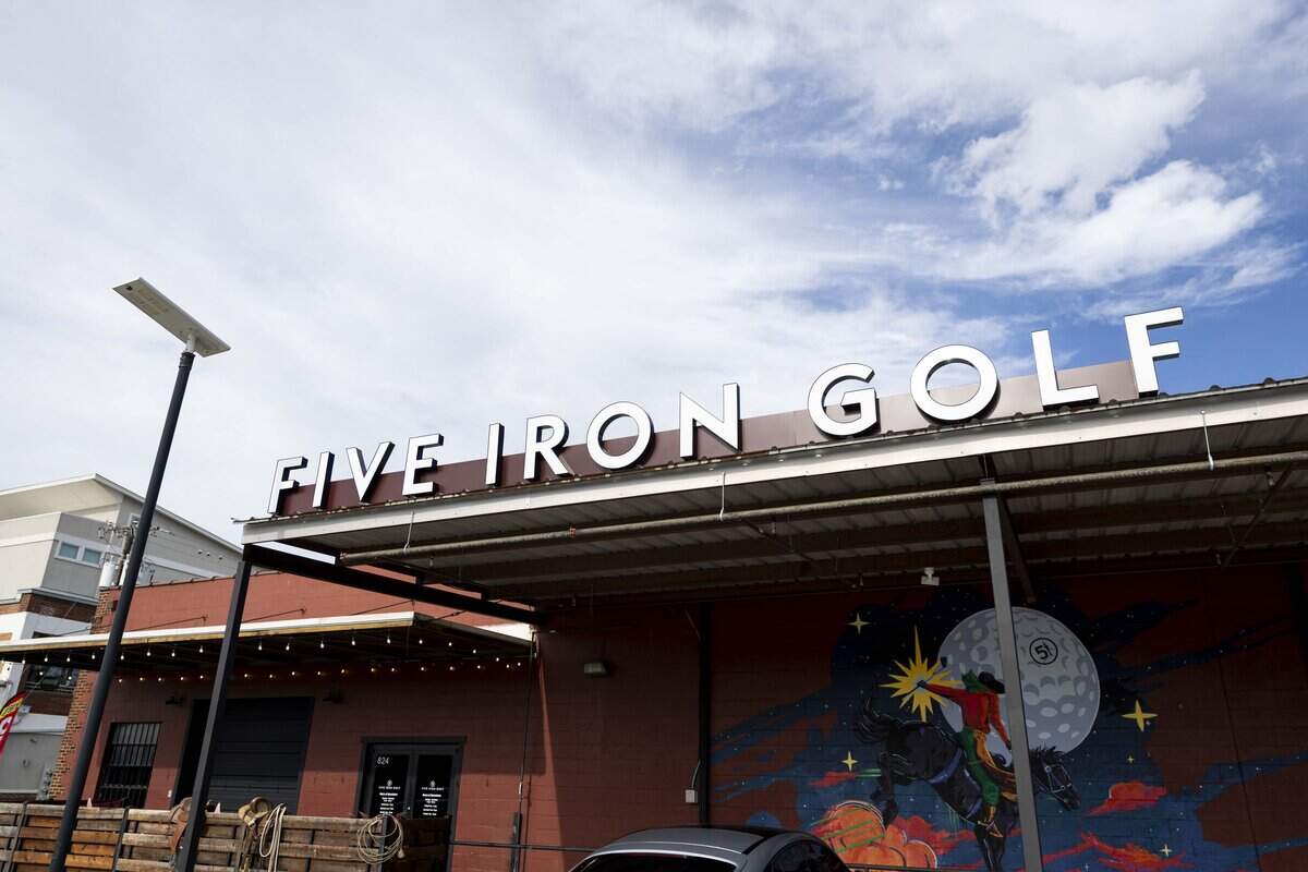 Fort Worth's new indoor golf club is an ace. Look inside