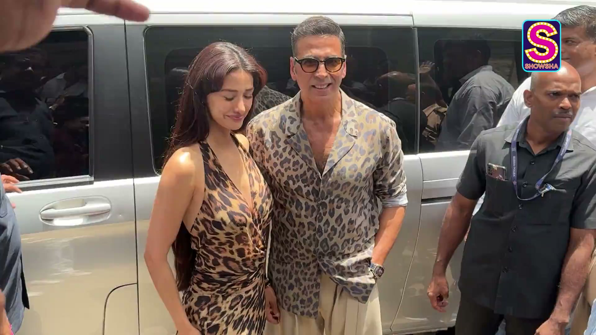 Akshay Kumar & Disha Patani Twin In Leopard Prints While Promoting ...