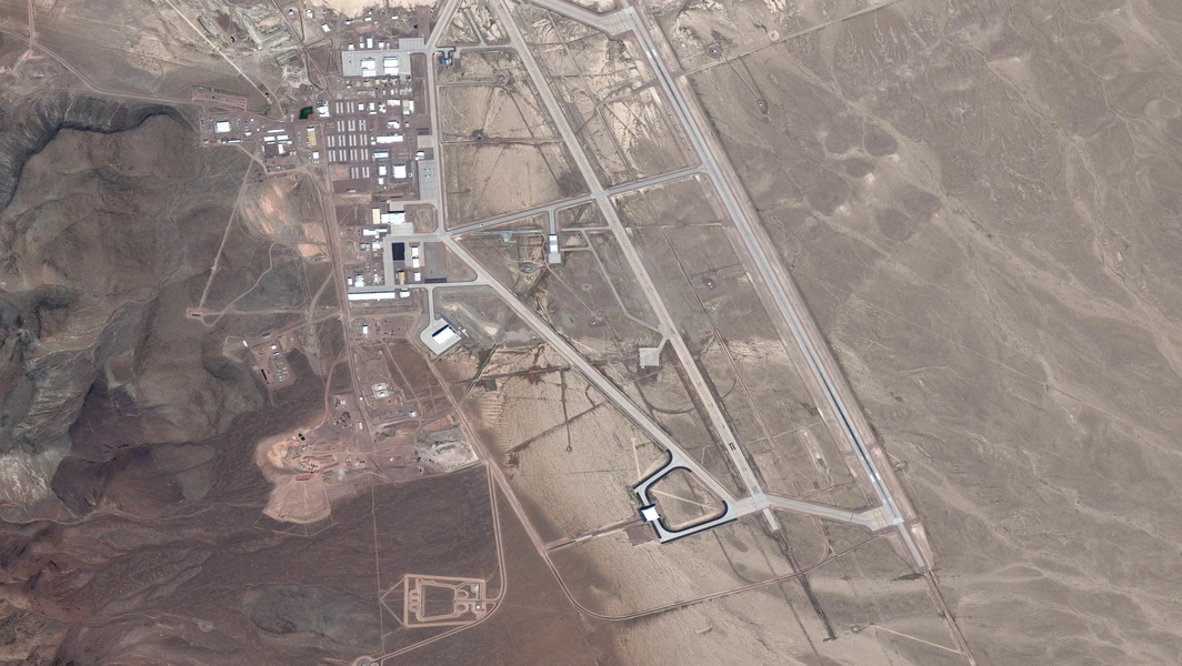 10 unexplained sightings and secrets of Area 51