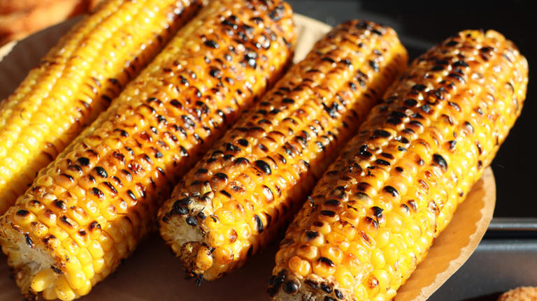 Always season your grilled corn on the cob at this exact moment