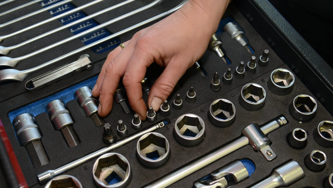 4 largest mechanics tool sets on Amazon