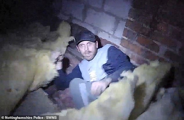 Moment police find violent thug who stabbed man in knife attack ...