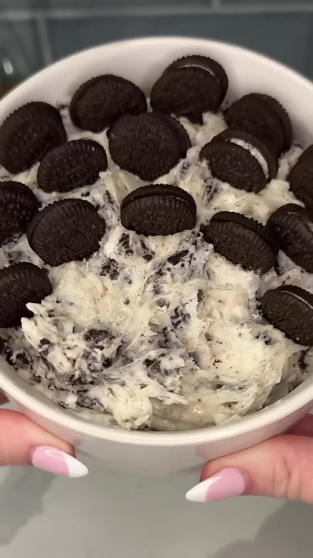 Cookies and cream flavoring becomes a party dip with graham crackers