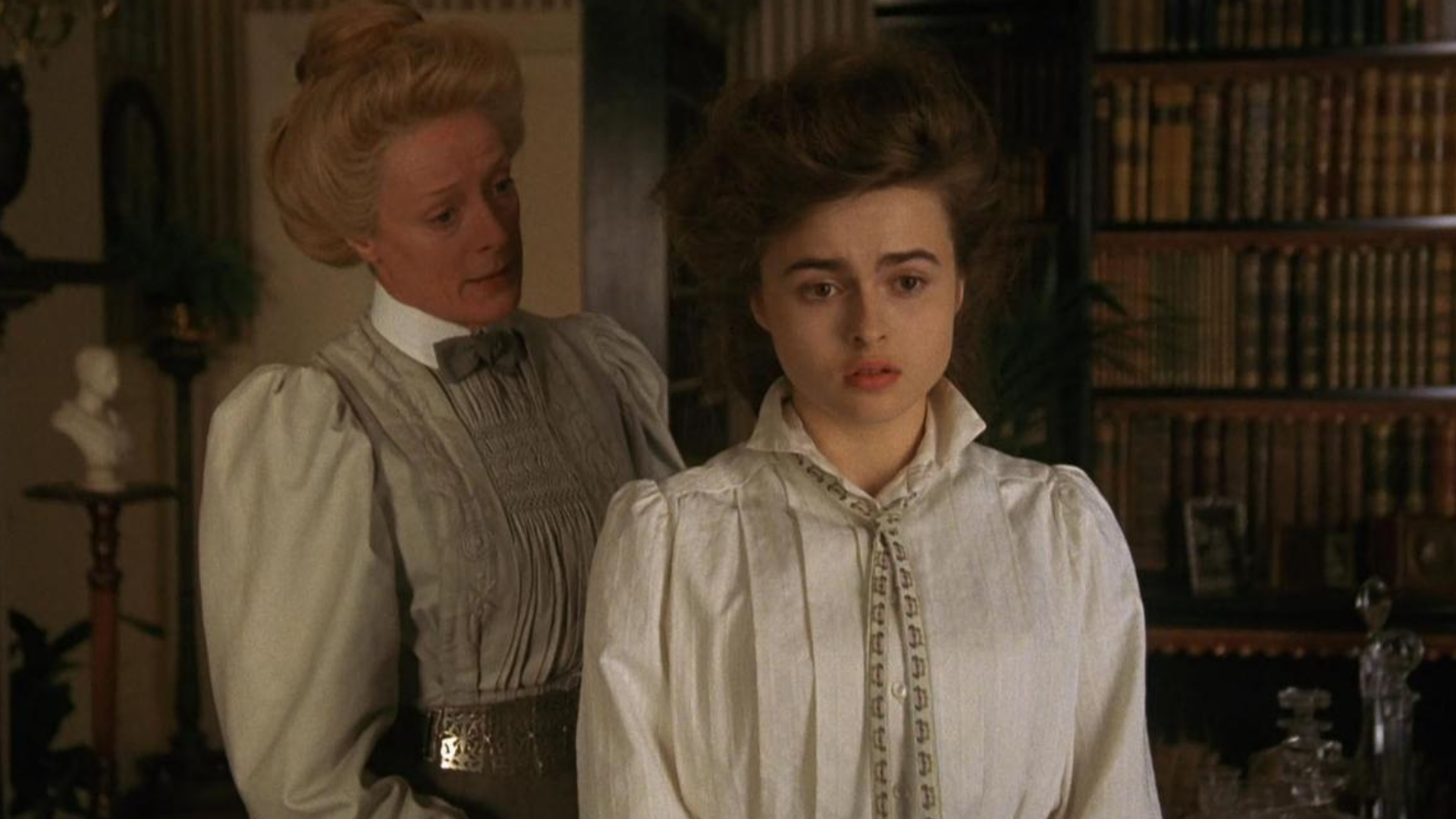 Ce film culte avec Maggie Smith et Helena Bonham Carter nous entraîne ...