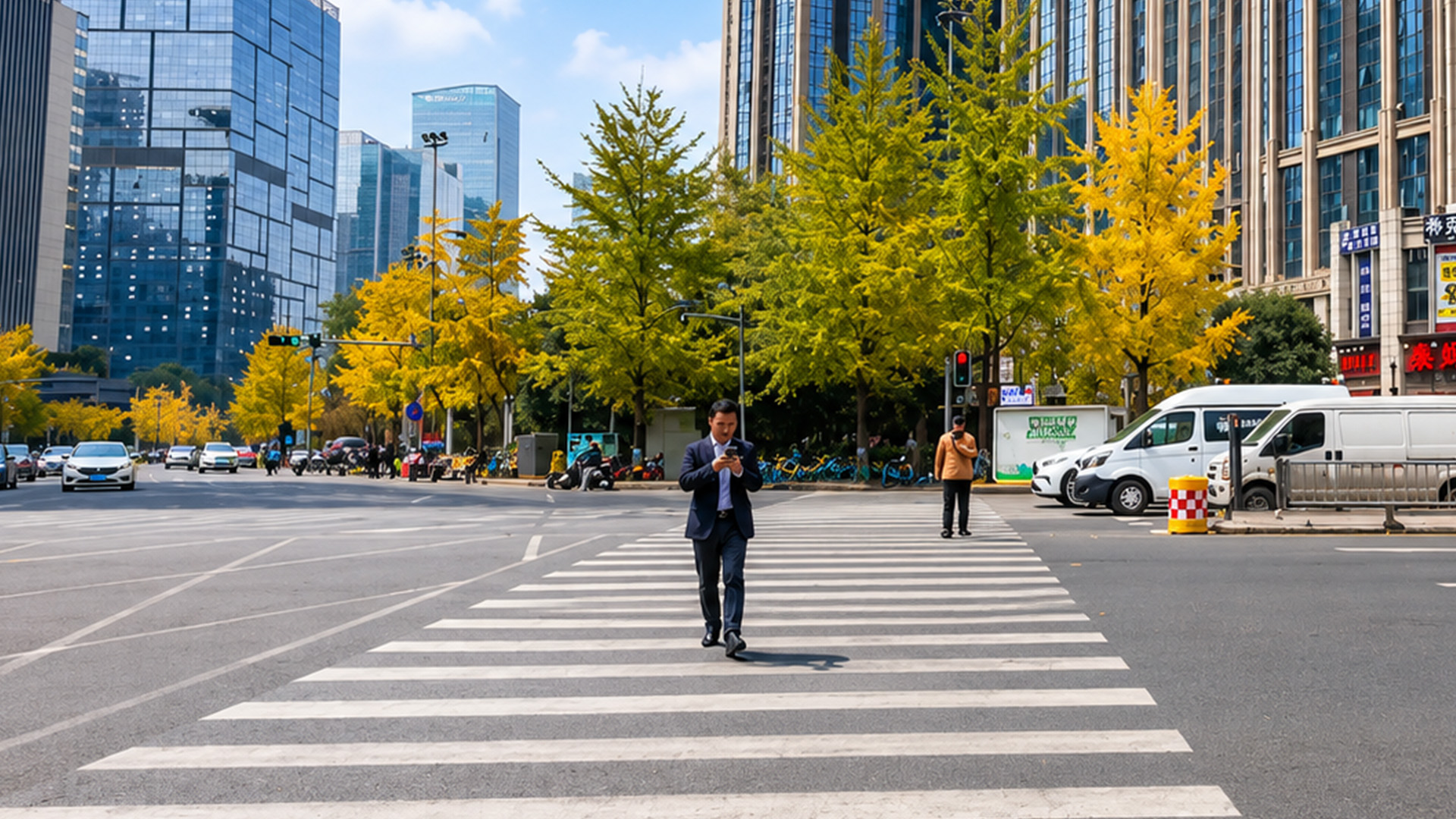 This Chinese intersection looks ordinary until the trees turn gold
