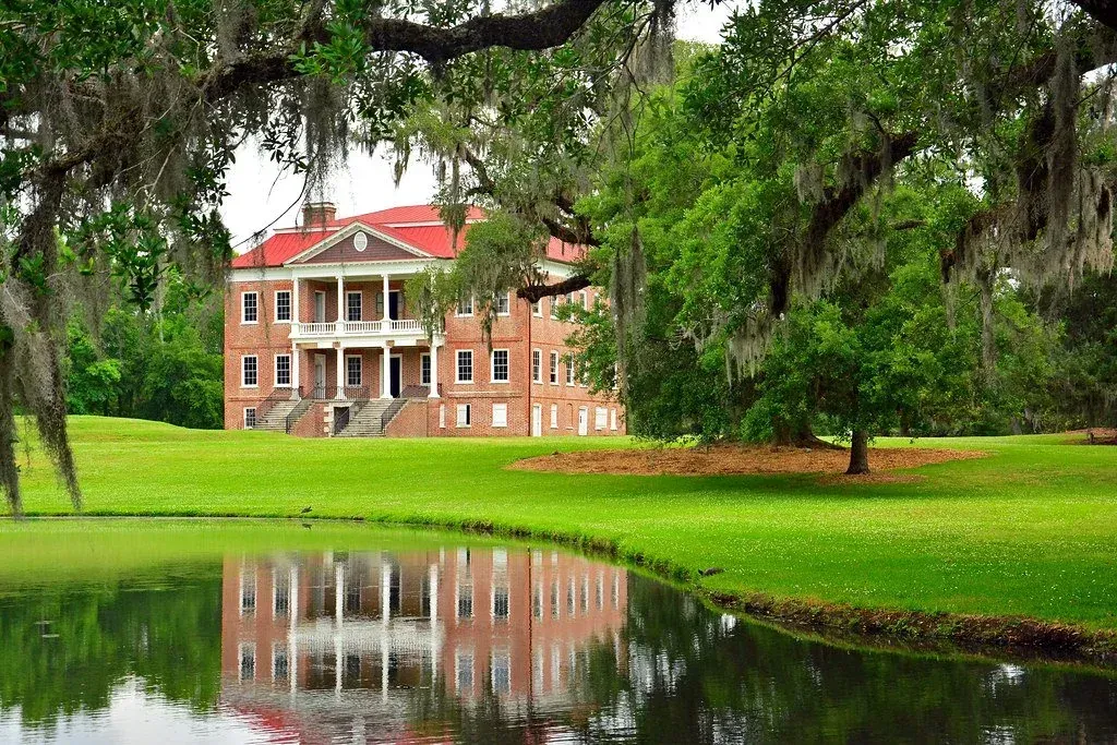 20 must-see historic buildings across America