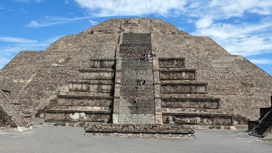Teotihuacan’s subterranean tunnels and ritual secrets