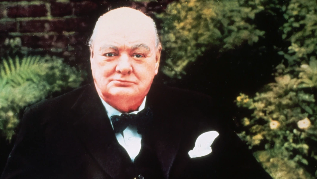 18 historical icons who'd thrive on social media