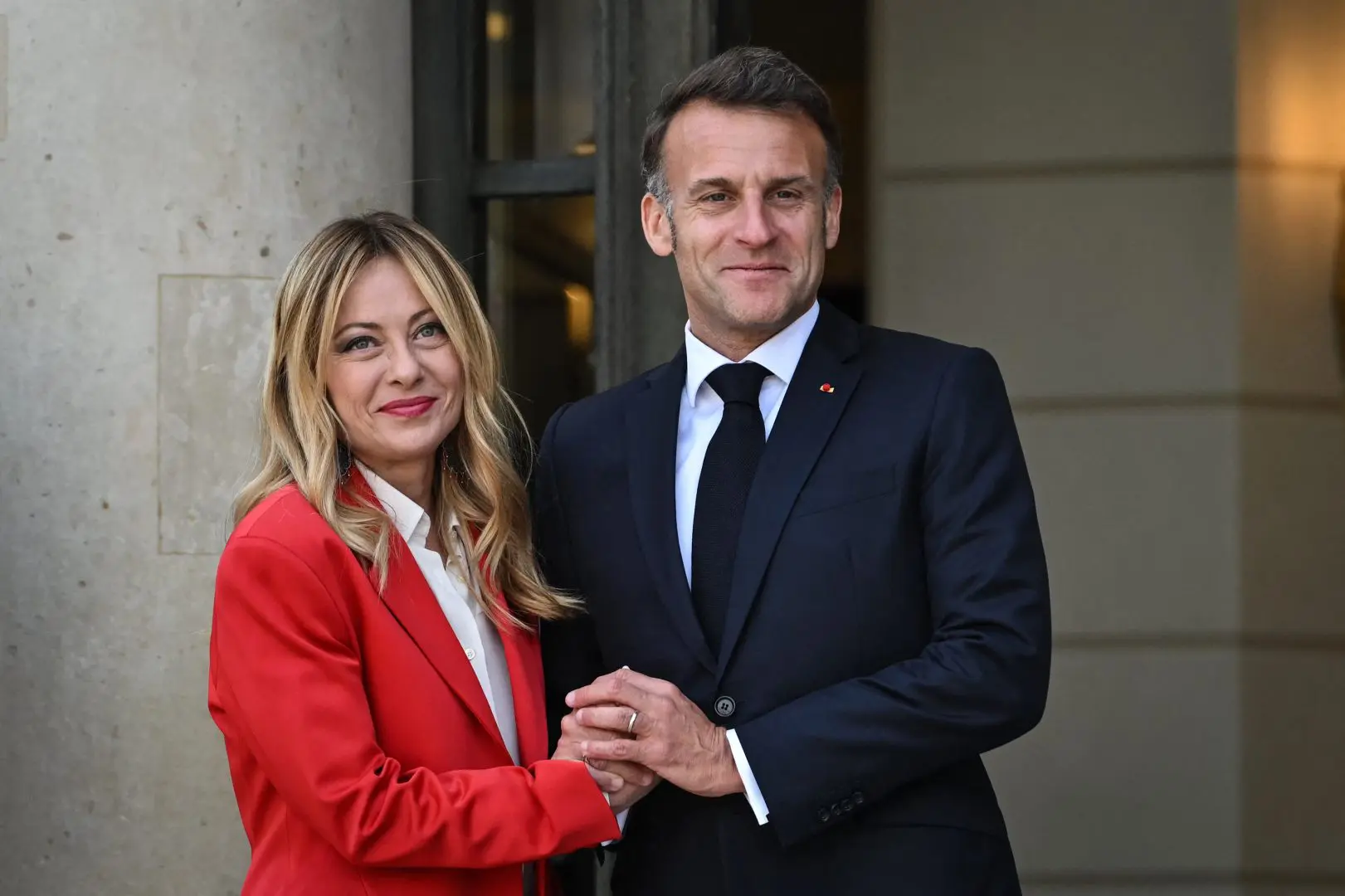 Meloni e Macron il 25 giugno ad Antibes per il loro primo vertice ...