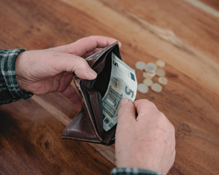 Rentenlücke: So viel Geld solltest du pro Monat sparen – laut Tabelle