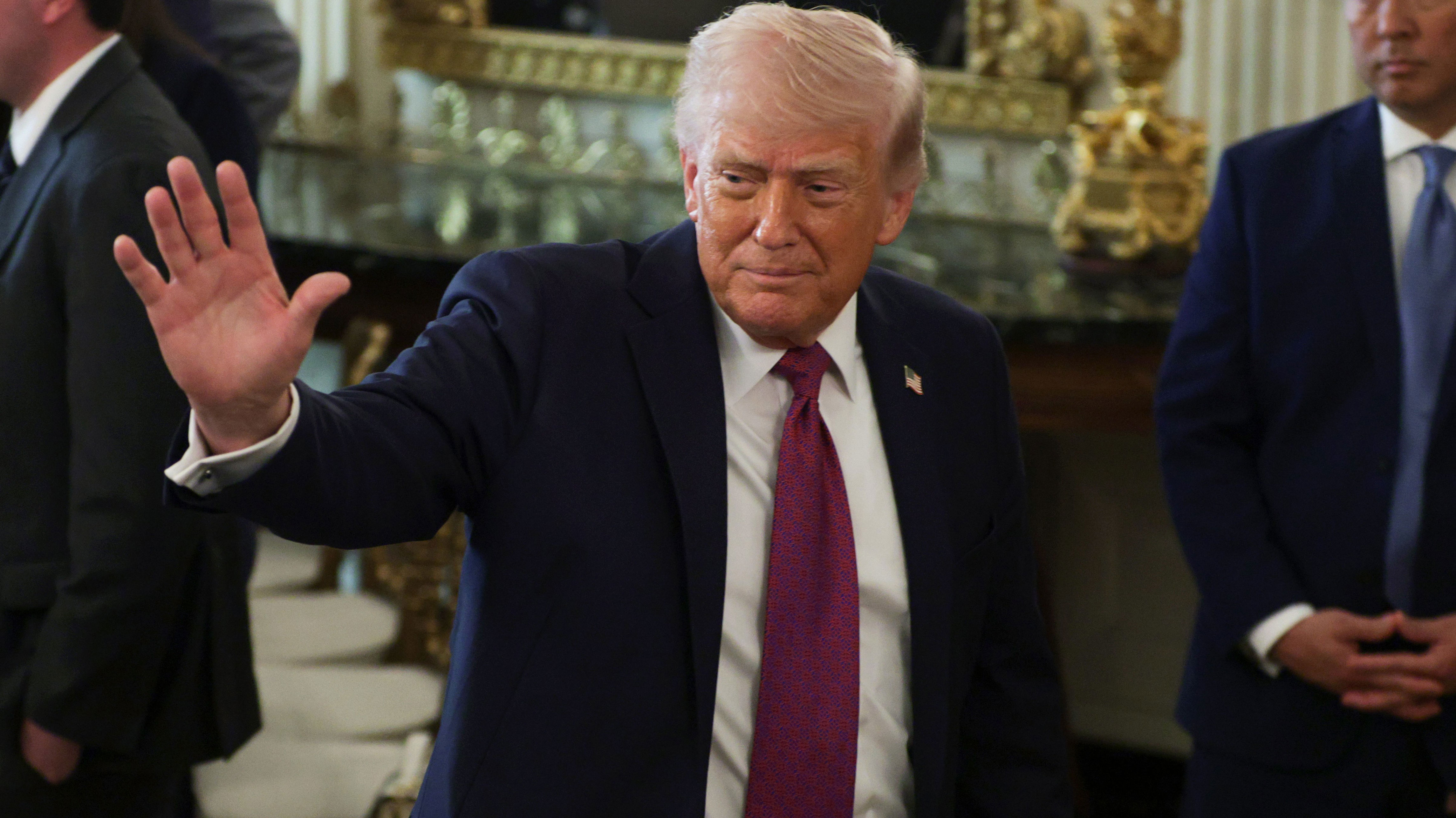 Zaskakująca decyzja Donalda Trumpa w sprawie pierwszego meczu USA