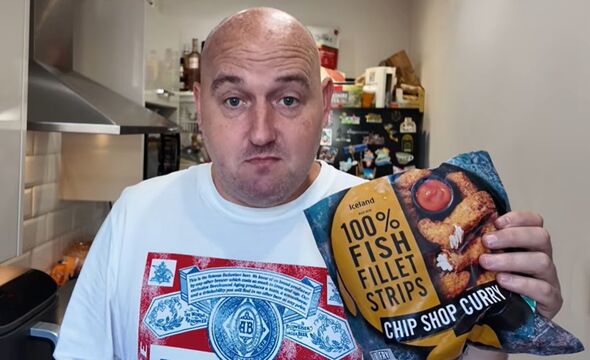 Man tries Iceland's viral fish fillets and makes sensational Gordon ...
