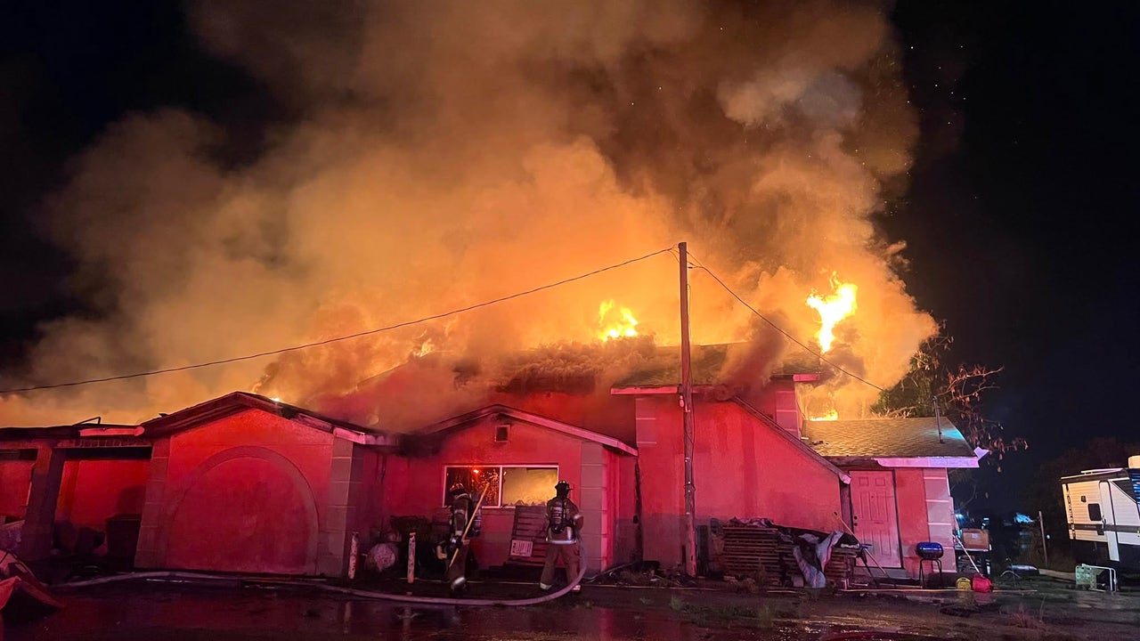 Fire tears through former Avon Park beachfront night club