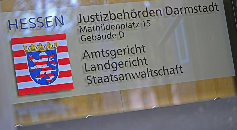 Vater wegen versuchten Totschlags an Baby angeklagt