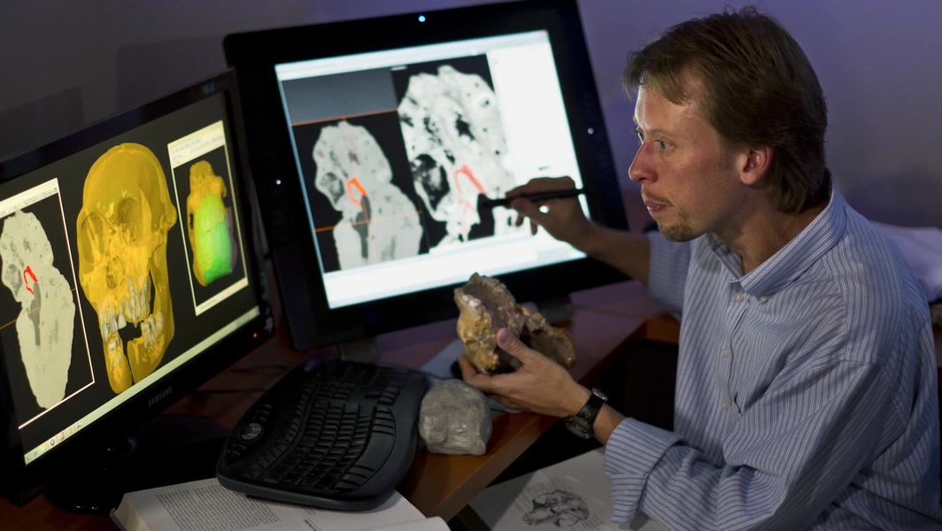 Tracing human evolution from primate ancestors