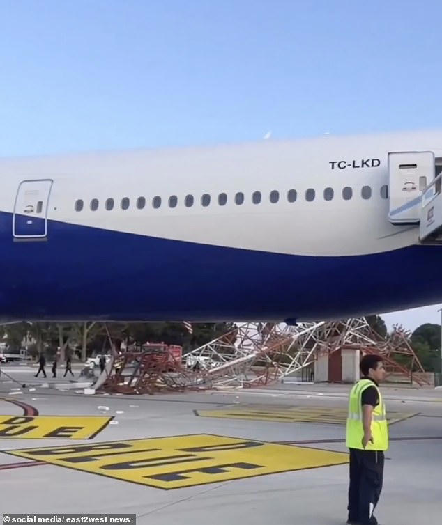 Passenger jet smashes into radar antenna while it taxied at Turkish airport