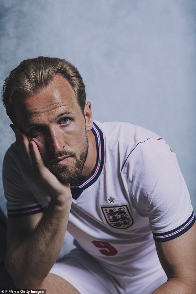 England's official World Cup squad portraits mercilessly mocked by fans ...