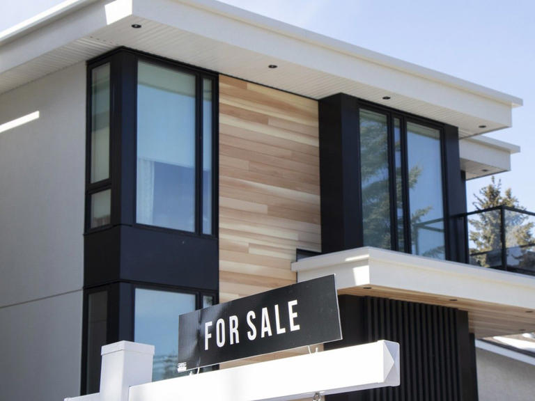 Faulkner: Stale listings sell for less