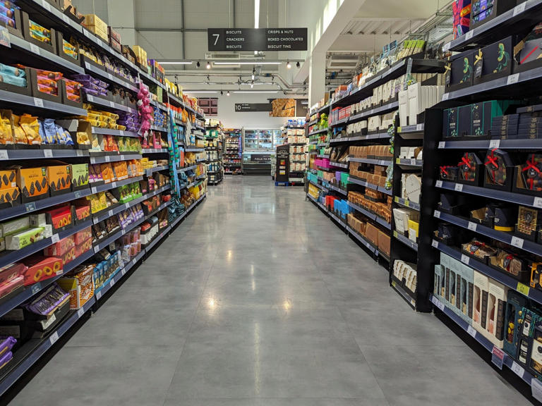 M&S announces £30,000,000 price cuts on 65 supermarket essentials ...